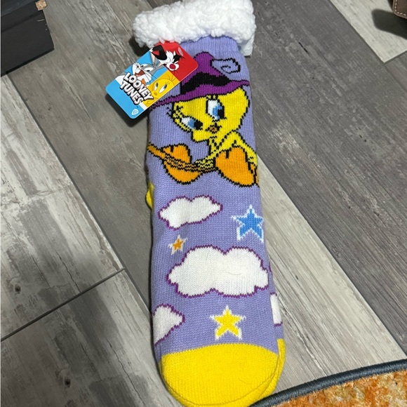 Warner Bros. | Accessories | Warner Bros Purple And Yellow Looney Tunes ...